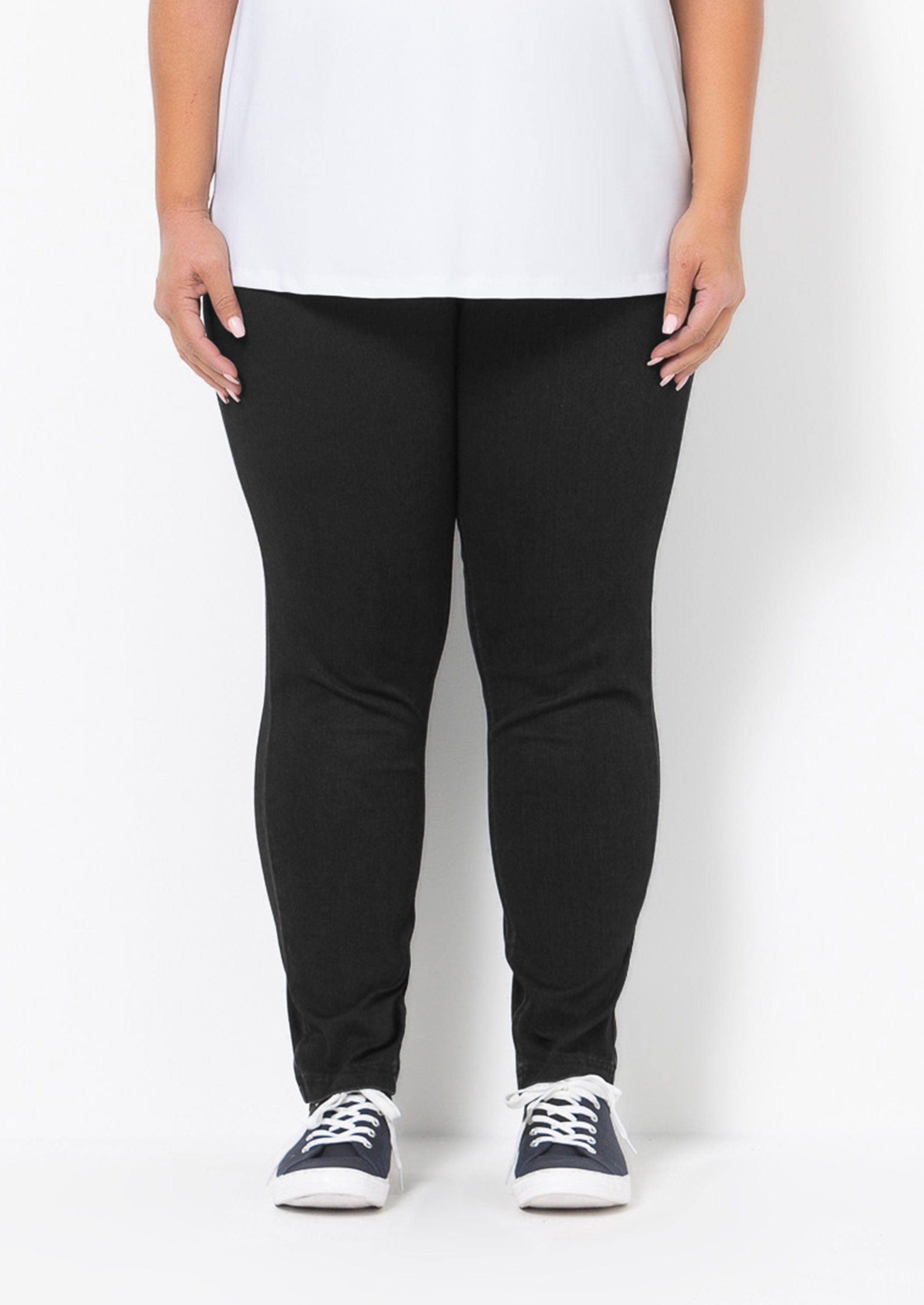 1100B Slim Leg Black Denim Stretch Jean – Swish Fashion